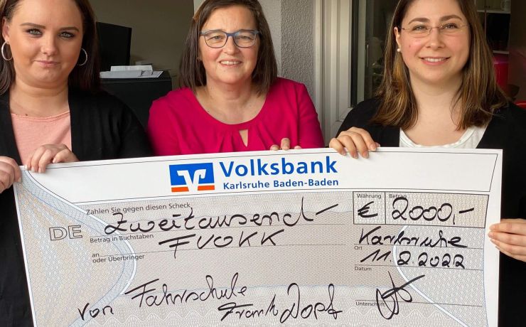 Fahrschule Frank Dopf und ihre Fahrschüler zeigen Herz - FUoKK e.V.