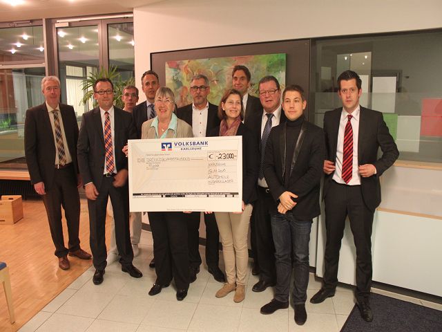 Das 14. Oktoberfest der Automeile Husarenlager mit € 23.000 ...